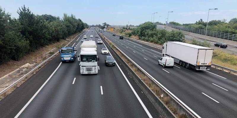 Roulez à droite sur l'autoroute